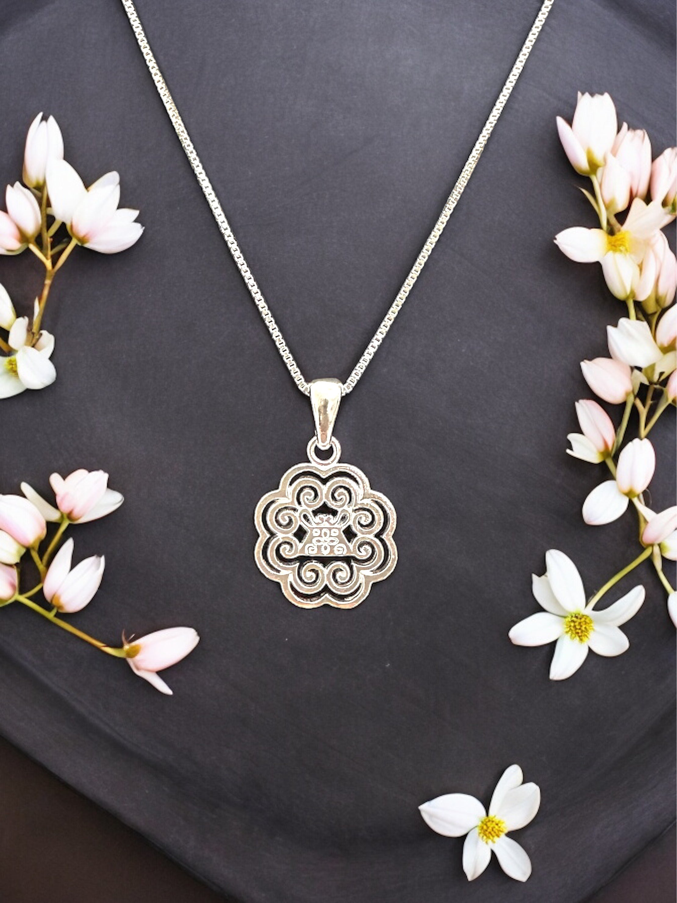 Hmong Design Necklaces – LLUXE Silver